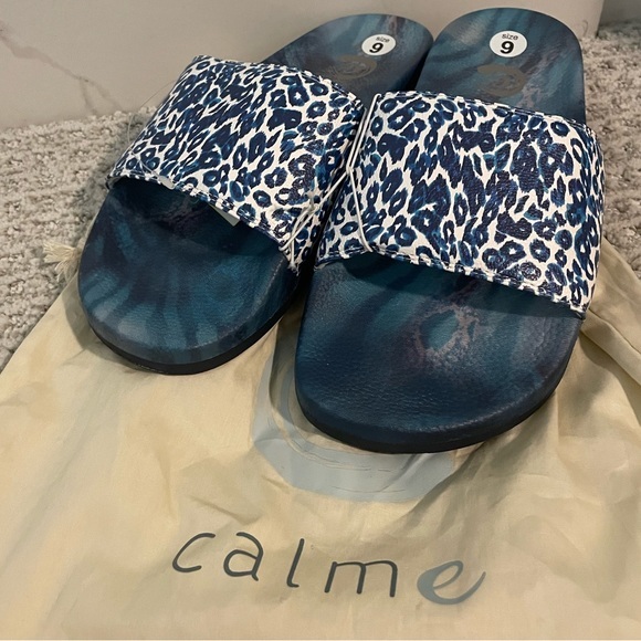 Johnny Was | Shoes | Johnny Was Calme Blue Tiger Pool Slides Size 9 ...